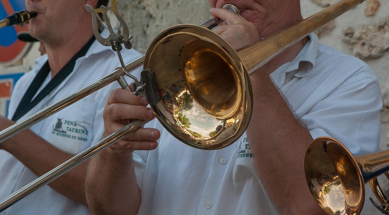 Seventy Six Trombones - HRNeptune.com